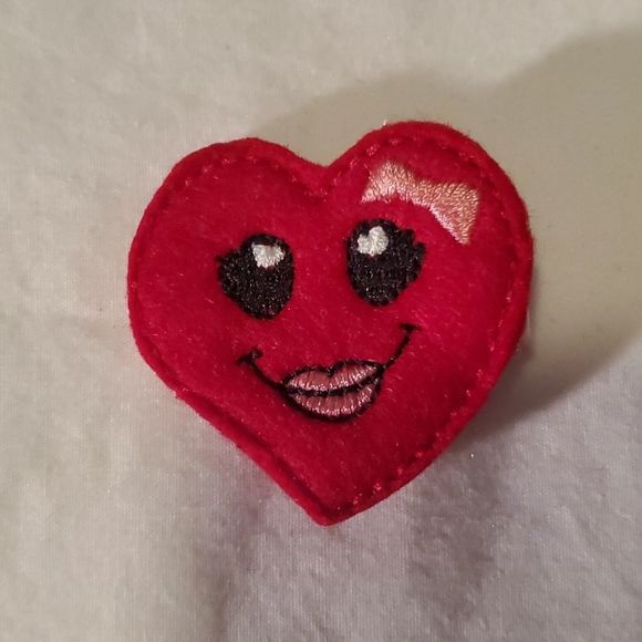 Yogi & Cecil's Boutique | Accessories | New Red Heart Felt Hair Clippy ...